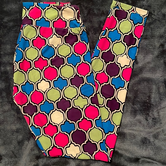LuLaRoe | Pants & Jumpsuits | Lularoe Leggings Geometric Shapes In ...
